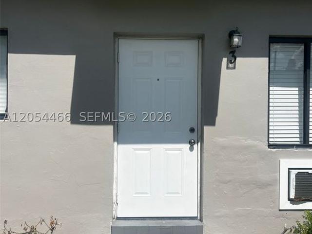 Luxury apartment complex for rent in Miami Heights Trailer Park, Florida