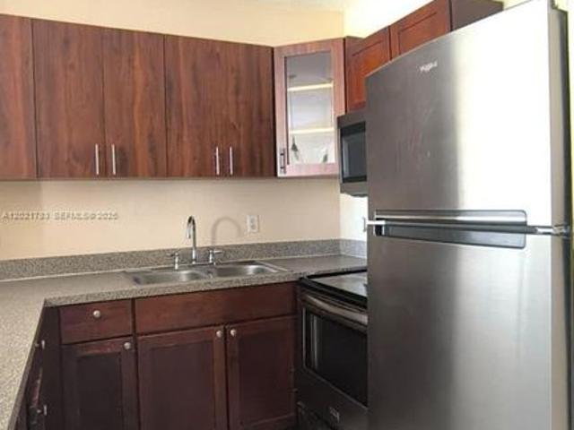 Luxury apartment complex for rent in Miami Heights Trailer Park, Florida