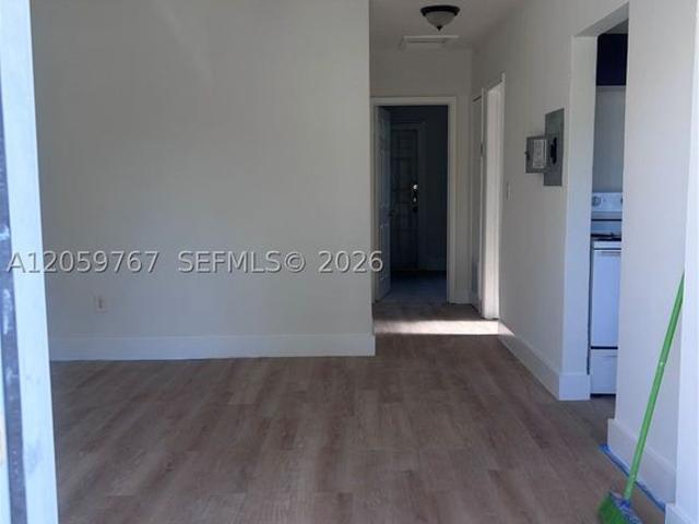 Luxury apartment complex for rent in Miami Heights Trailer Park, Florida