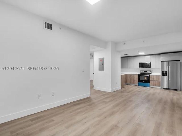 Luxury apartment complex for rent in Miami Heights Trailer Park, United States