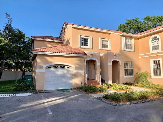 Luxury apartment complex for rent in Miami Lakes, Florida