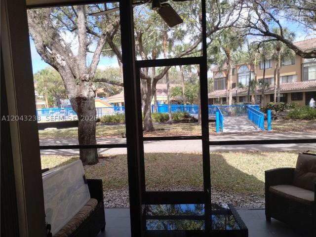 Luxury apartment complex for rent in Miami Lakes, United States
