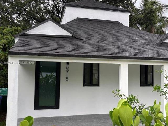 Luxury apartment complex for rent in Miami Shores, Florida