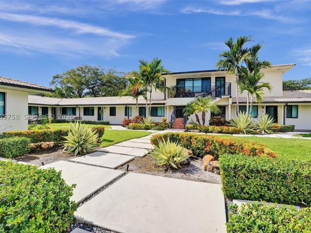 Luxury apartment complex for rent in Miami Shores, Florida