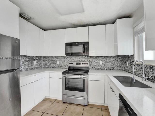 Luxury apartment complex for rent in Miami Shores, United States