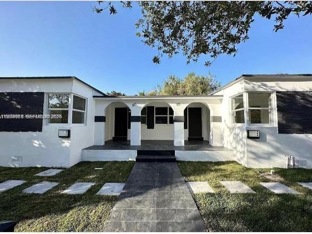Luxury apartment complex for rent in Miami Shores, United States