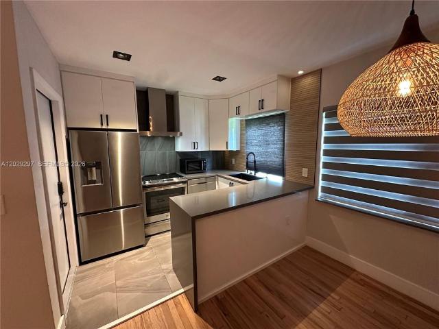 Luxury apartment complex for rent in Miami Shores, United States