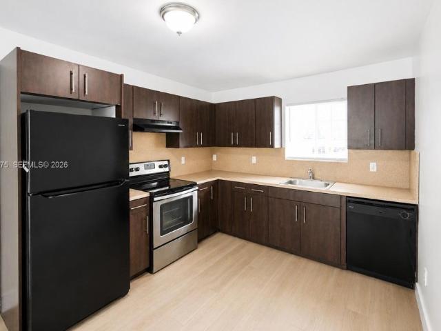 Luxury apartment complex for rent in Miami Springs, Florida