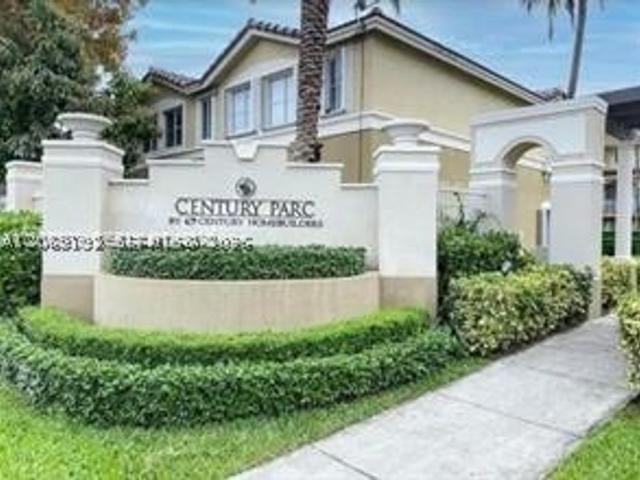 Luxury apartment complex for rent in Miami Terrace Mobile Home, Florida