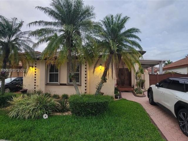 Luxury apartment complex for rent in Miami Terrace Mobile Home, Florida