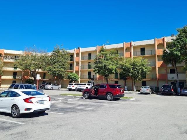 Luxury apartment complex for rent in Miami Terrace Mobile Home, Florida
