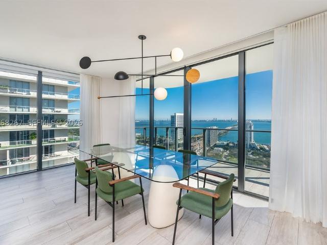 Luxury apartment complex for rent in Miami, United States