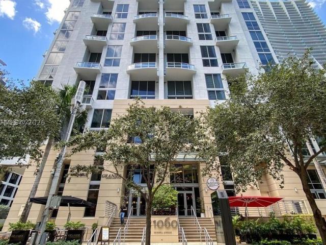 Luxury apartment complex for rent in Miami, United States