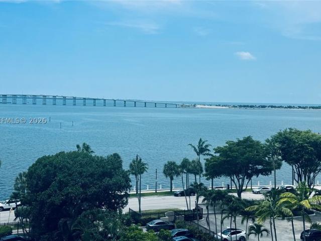 Luxury apartment complex for rent in Miami, United States
