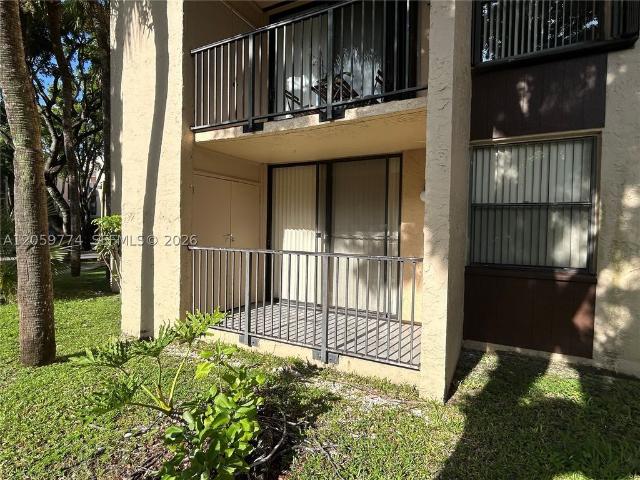 Luxury apartment complex for rent in Miami, United States