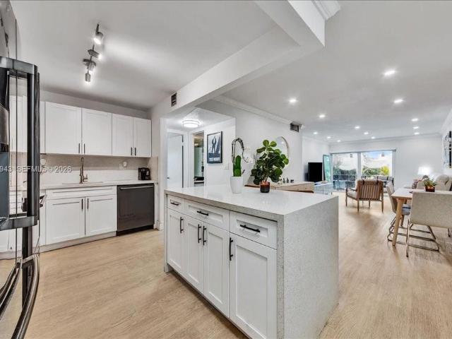 Luxury apartment complex for rent in Miami, United States
