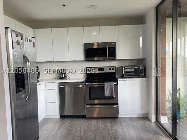 Luxury apartment complex for rent in Miami, United States
