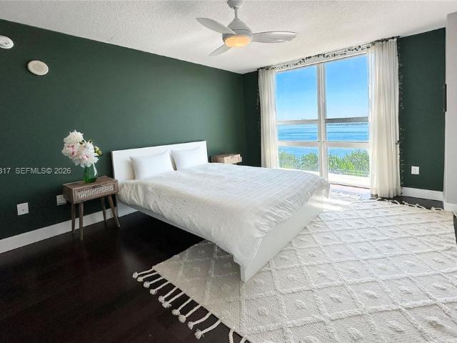 Luxury apartment complex for rent in Miami, United States