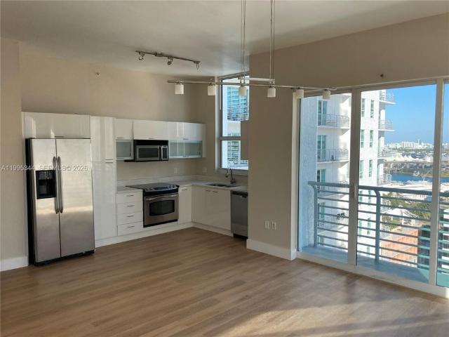 Luxury apartment complex for rent in Miami, United States