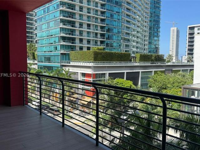 Luxury apartment complex for rent in Miami, United States