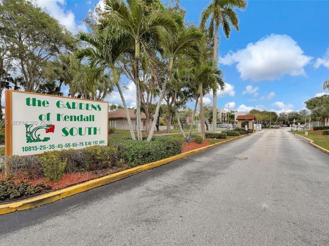 Luxury apartment complex for rent in Miami, United States