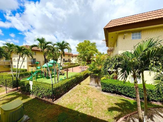 Luxury apartment complex for rent in Miami, United States