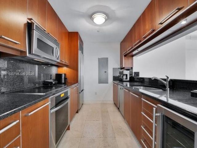 Luxury apartment complex for rent in Miami, United States