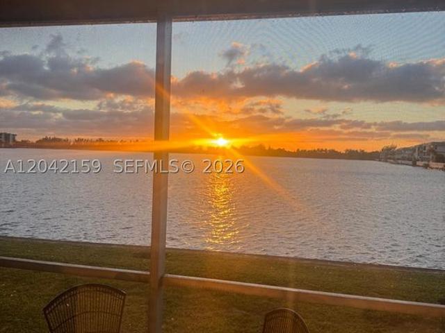 Luxury apartment complex for rent in Miami, United States