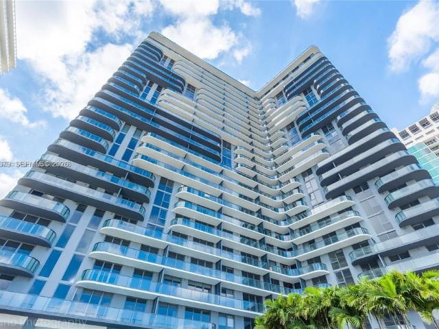 Luxury apartment complex for rent in Miami, United States