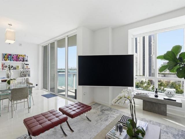 Luxury apartment complex for rent in Miami, United States