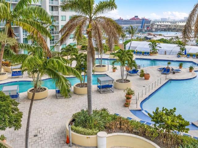 Luxury apartment complex for rent in Miami, United States