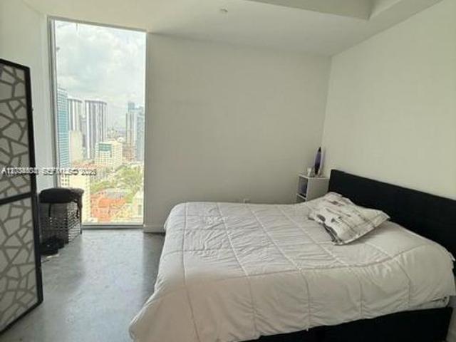 Luxury apartment complex for rent in Miami, United States
