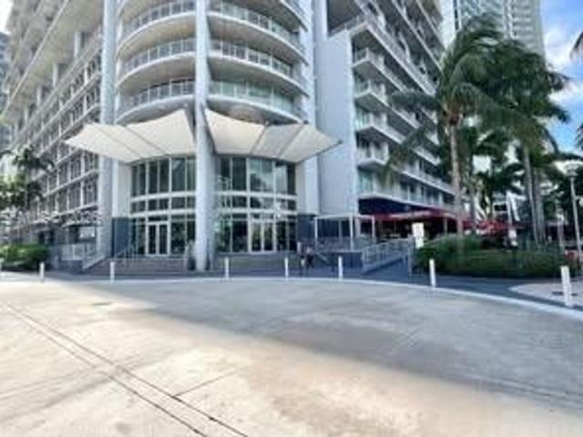Luxury apartment complex for rent in Miami, United States