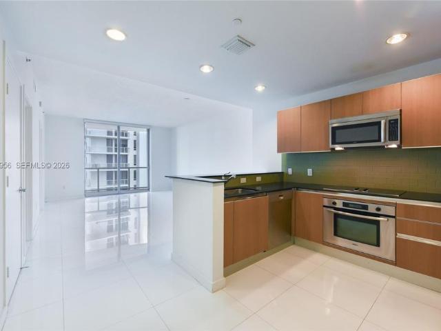 Luxury apartment complex for rent in Miami, United States