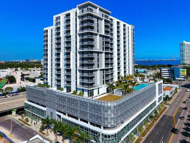 Luxury apartment complex for rent in Miami, United States