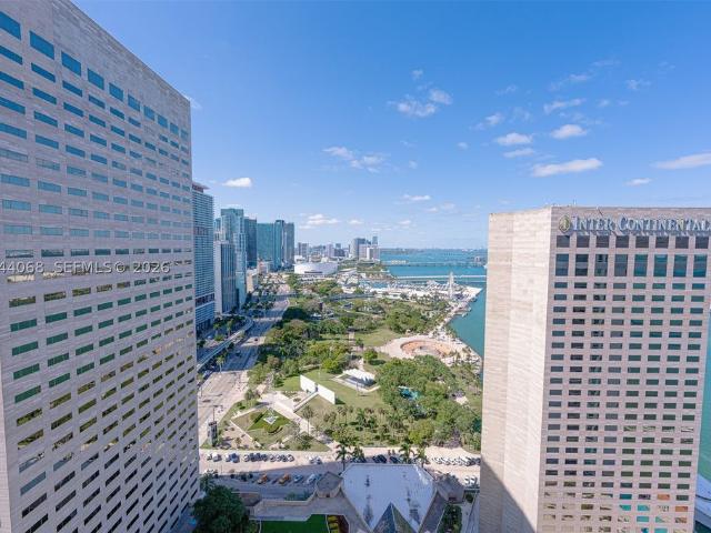 Luxury apartment complex for rent in Miami, United States