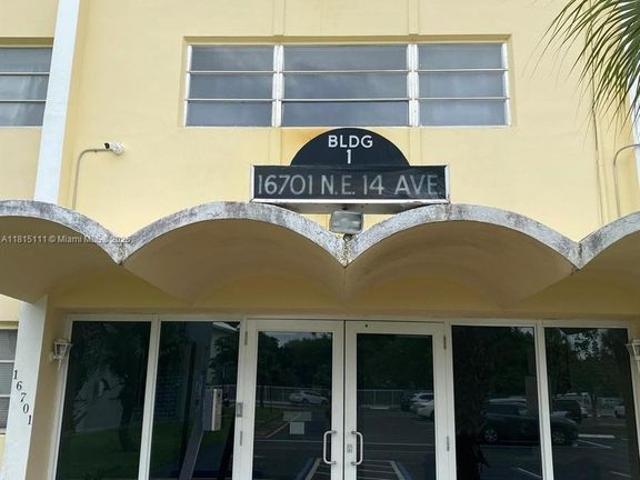 Luxury apartment complex for rent in Miami, United States