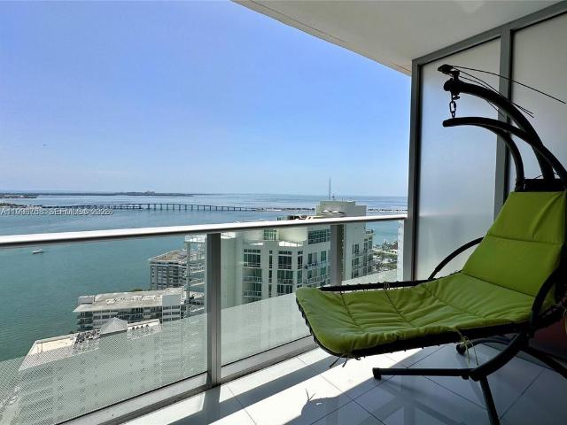 Luxury apartment complex for rent in Miami, United States