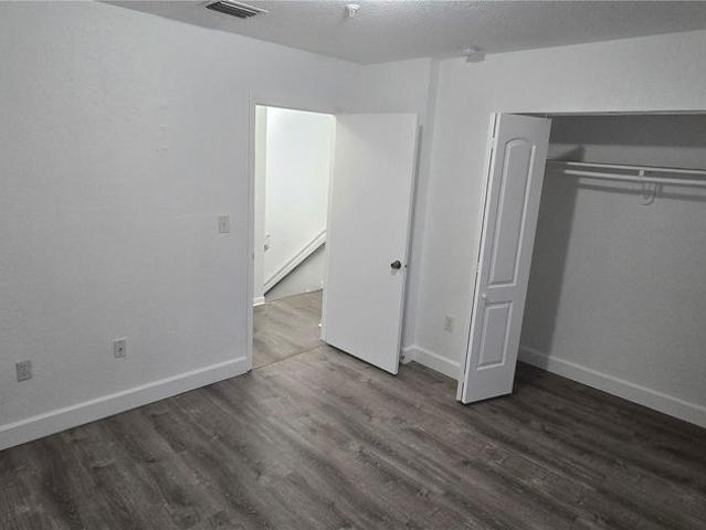 Luxury apartment complex for rent in Miami, United States