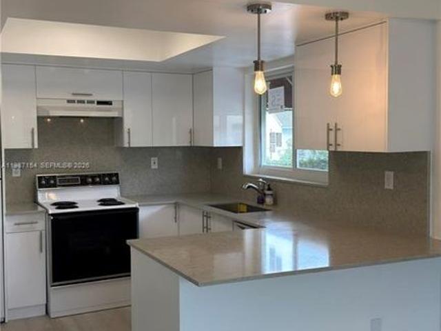 Luxury apartment complex for rent in Miami, United States