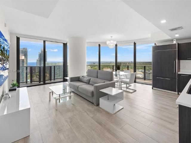 Luxury apartment complex for rent in Miami, United States