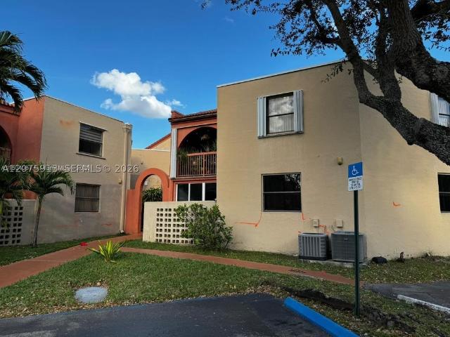 Luxury apartment complex for rent in Miami, United States