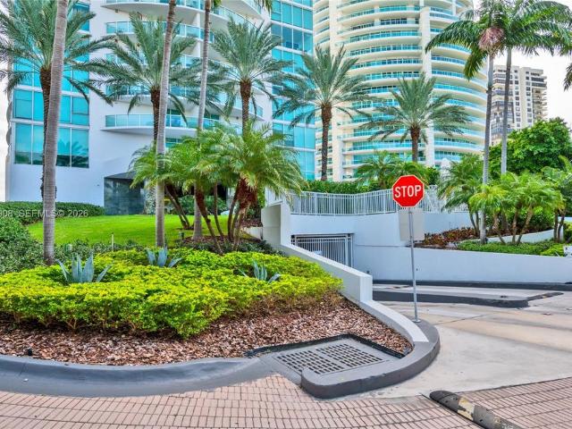 Luxury apartment complex for rent in Miami, United States