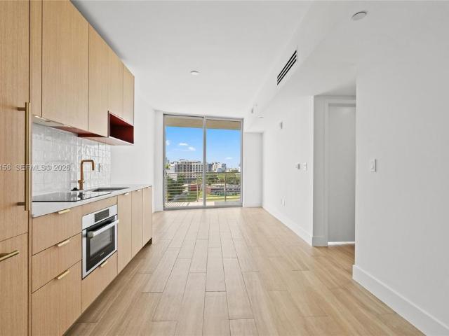 Luxury apartment complex for rent in Miami, United States