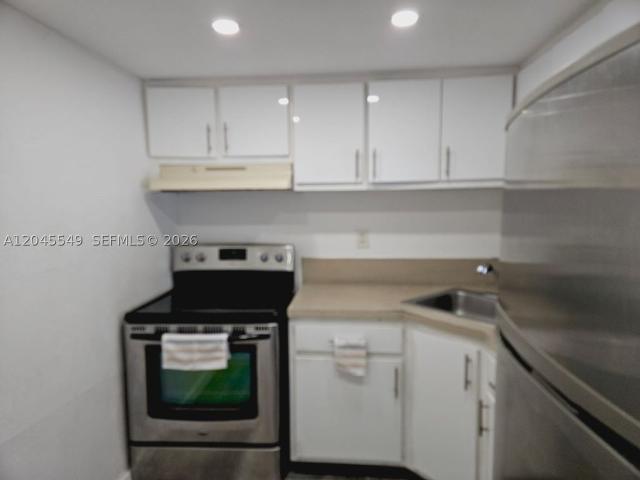 Luxury apartment complex for rent in Miami, United States