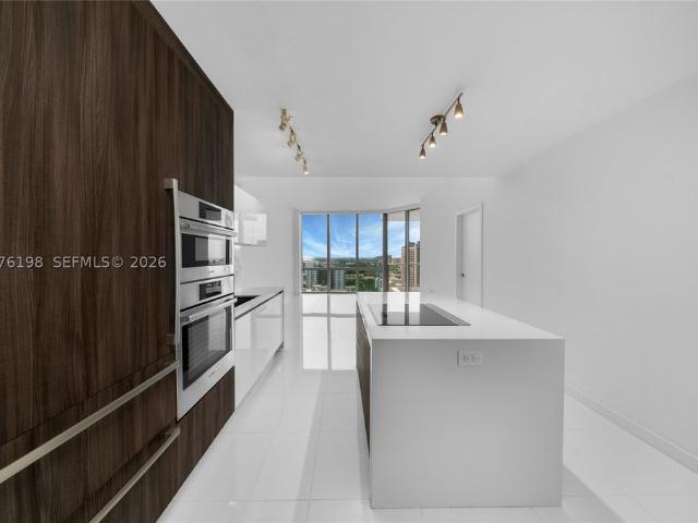 Luxury apartment complex for rent in Miami, United States