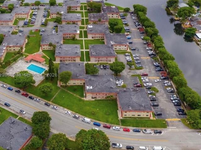 Luxury apartment complex for rent in Miami, United States