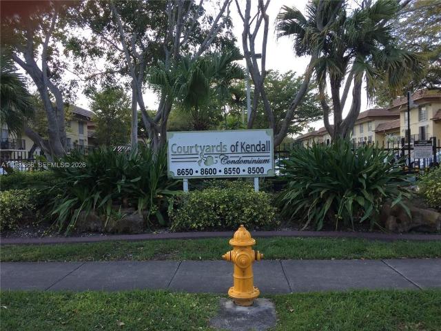 Luxury apartment complex for rent in Miami, United States