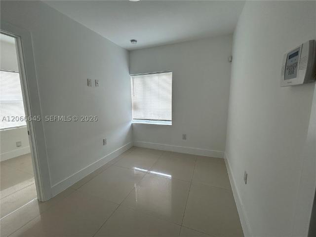 Luxury apartment complex for rent in Miami, United States