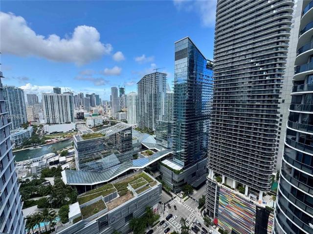 Luxury apartment complex for rent in Miami, United States